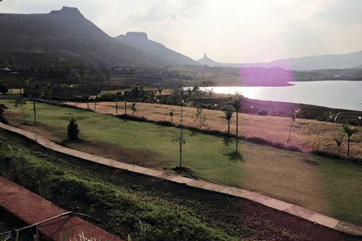 Lake-View Agro Farmstay in Nashik