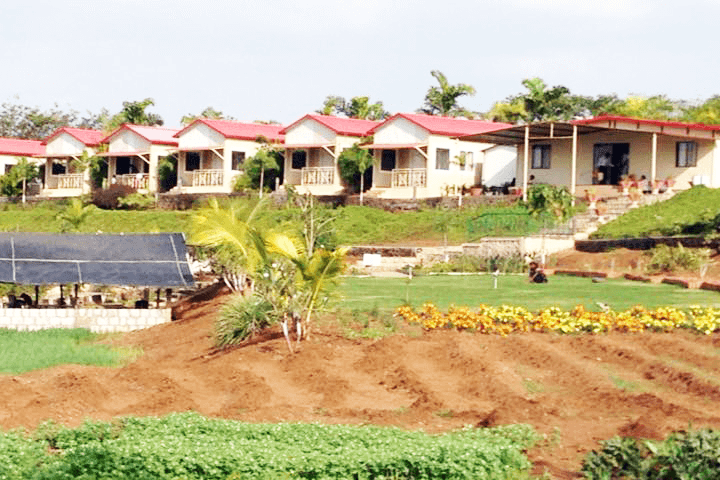 Lake-View Agro Farmstay in Nashik
